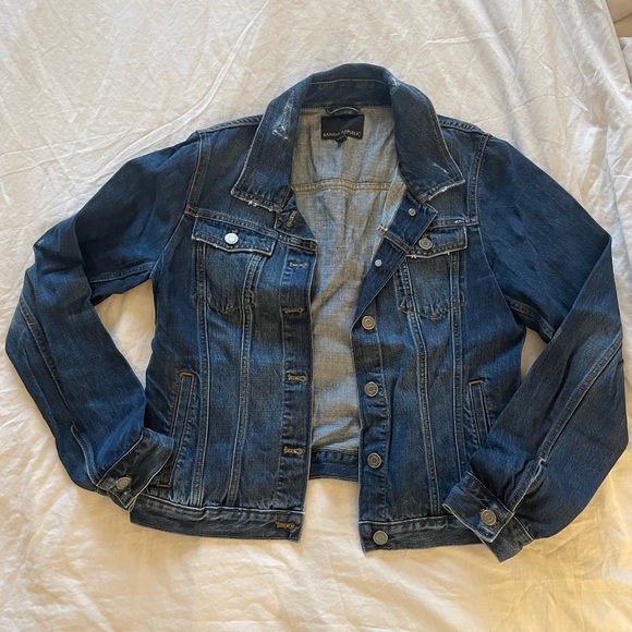 Banana Republic | Jackets & Coats | Banana Republic Denim Jacket | Poshmark